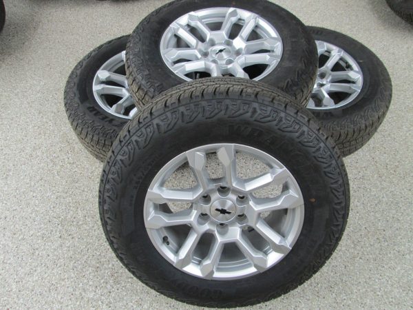 18" Chevy 1500 Silverado Wheels Rims Tires