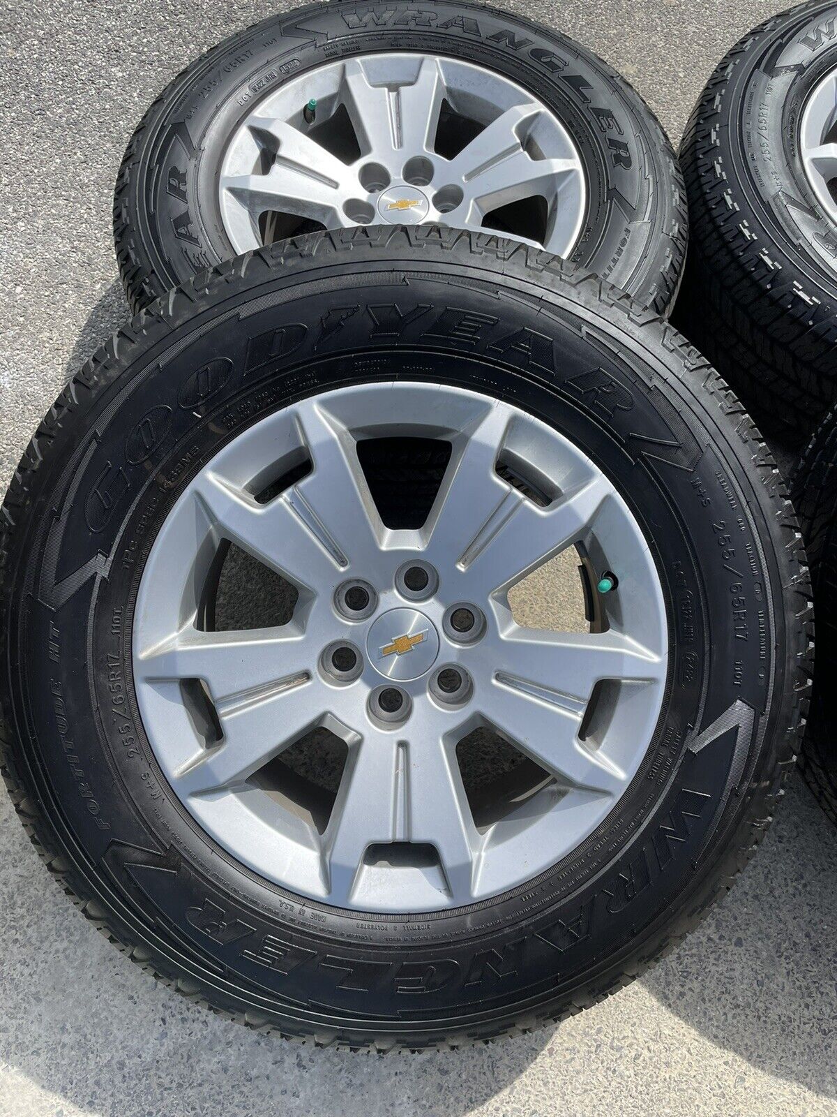 2022 Chevy Colorado 17” Wheels Rims Tires