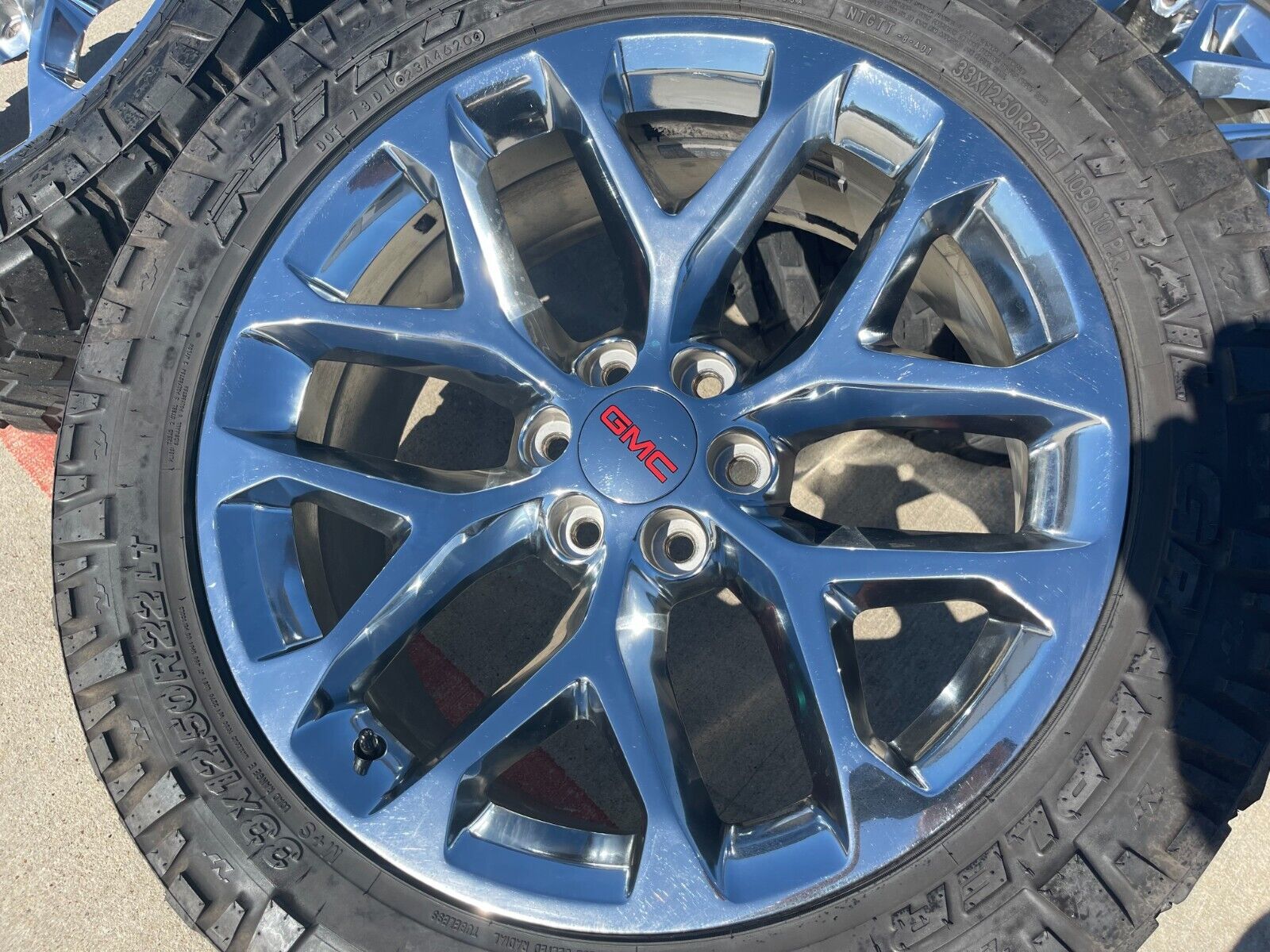 2023 GMC Sierra 1500 Yukon Denali 22" Wheels Rims Tires