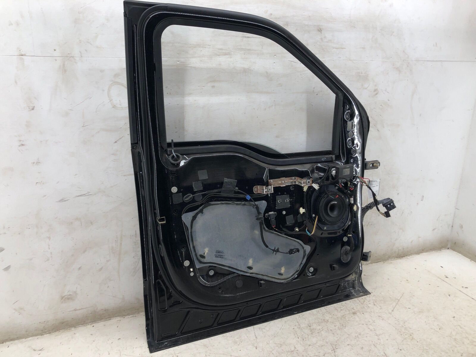 2017-2020 Ford F250 F350 Front Left Door Shell