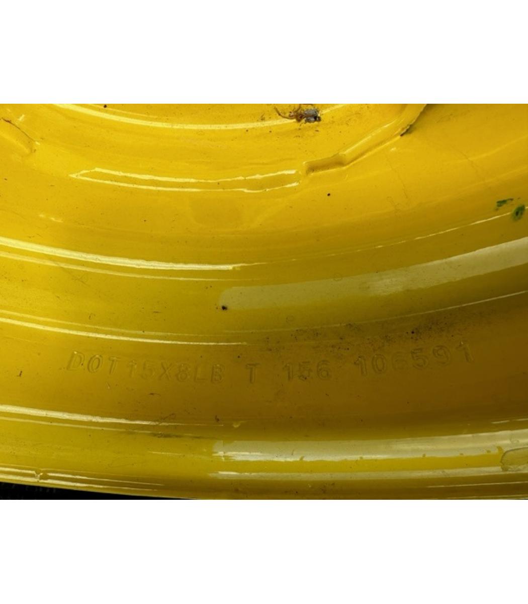 John Deere 6 Stud Wheel - TRUCKBED AND TRACTORS MARKET